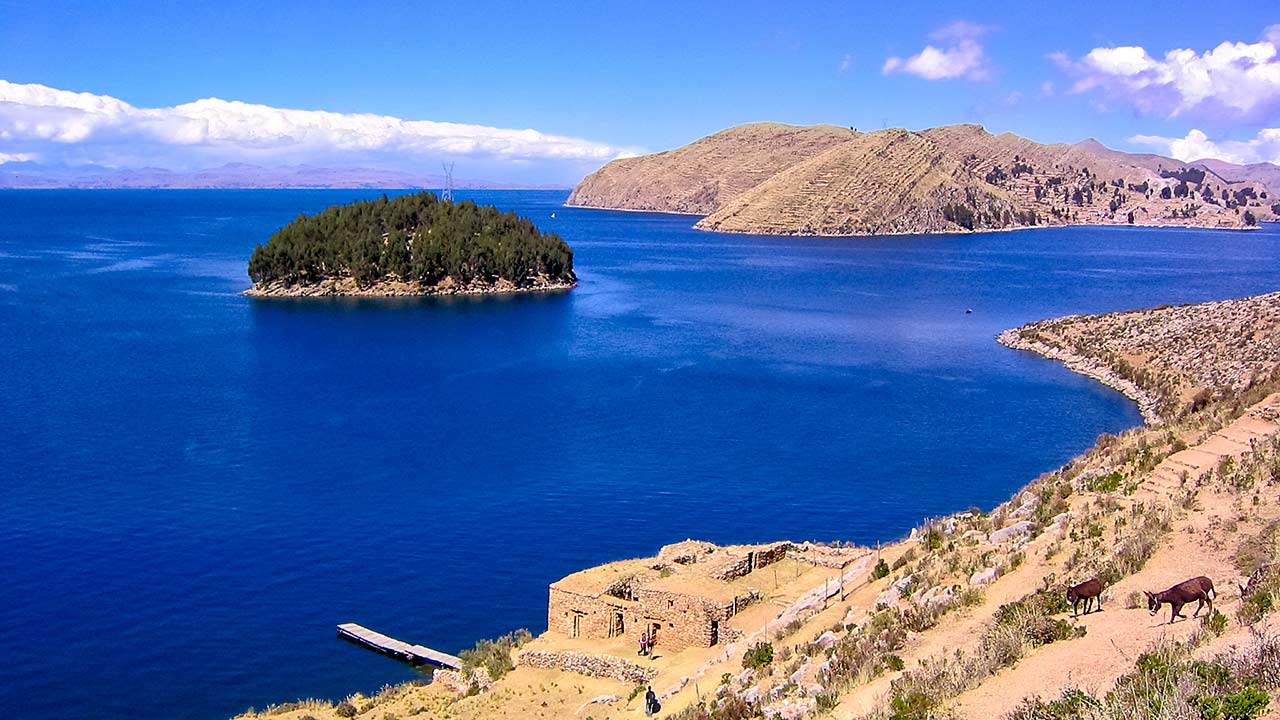 10 MEJORES LUGARES TURISTICOS DE PUNO 2022 | Travel 1 Tours