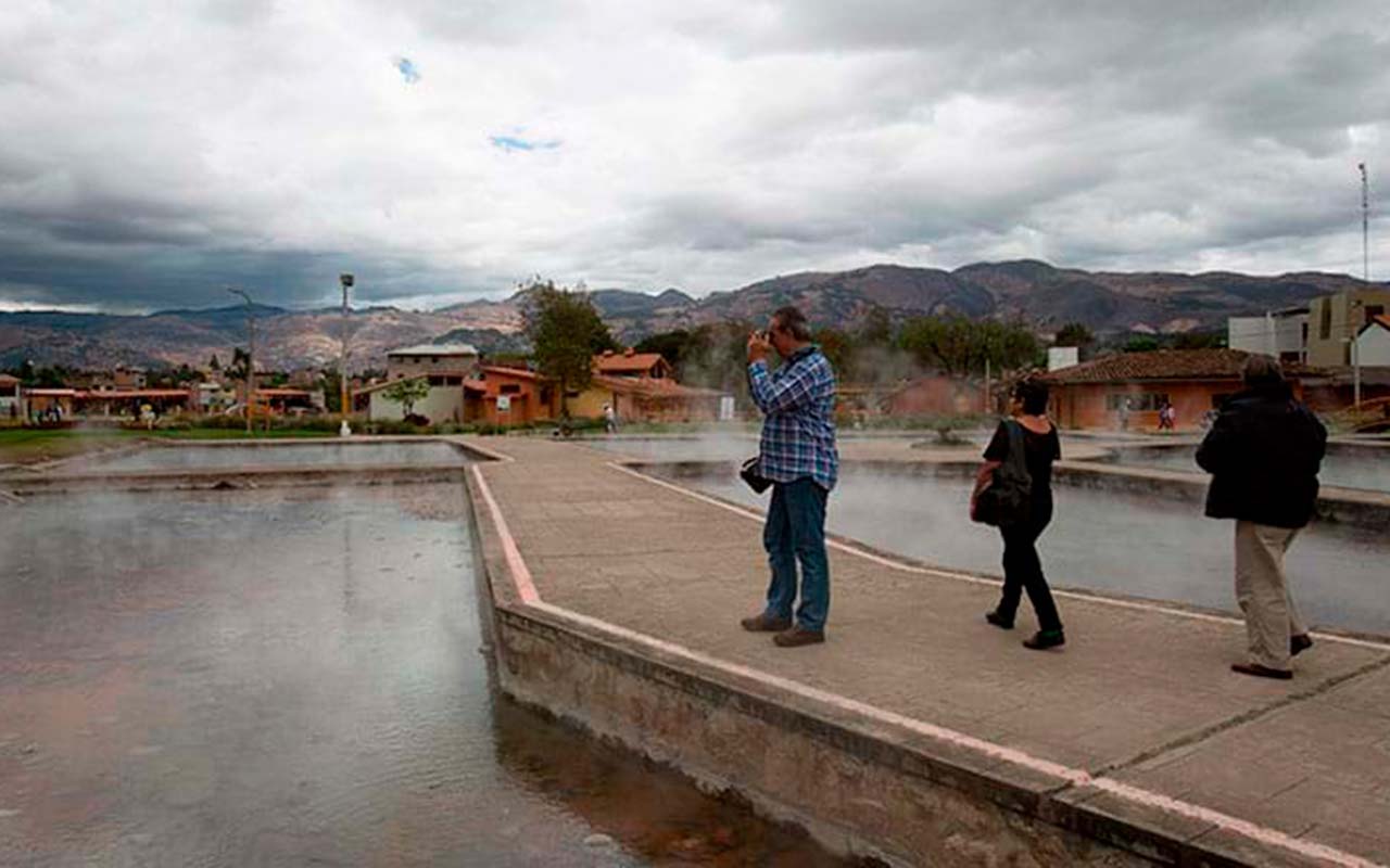 Baños del Inca, Aguas Termales de Cajamarca | Travel 1 Tours